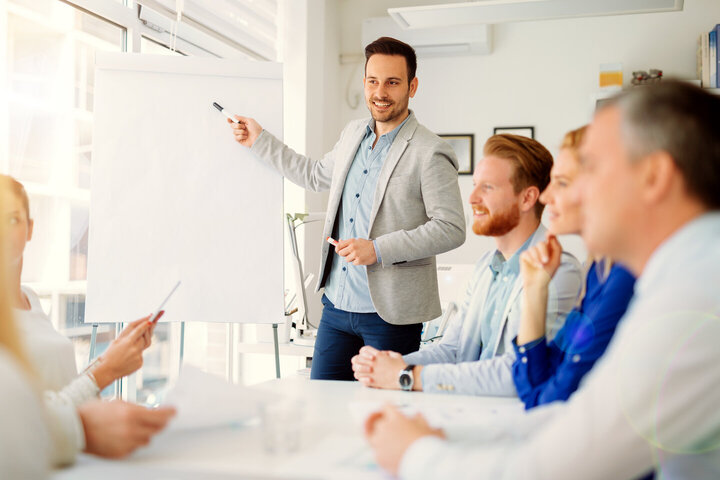 5 Best Sales Coaching Strategies - LeadJen 5 Best Sales Coaching Strategies - LeadJen